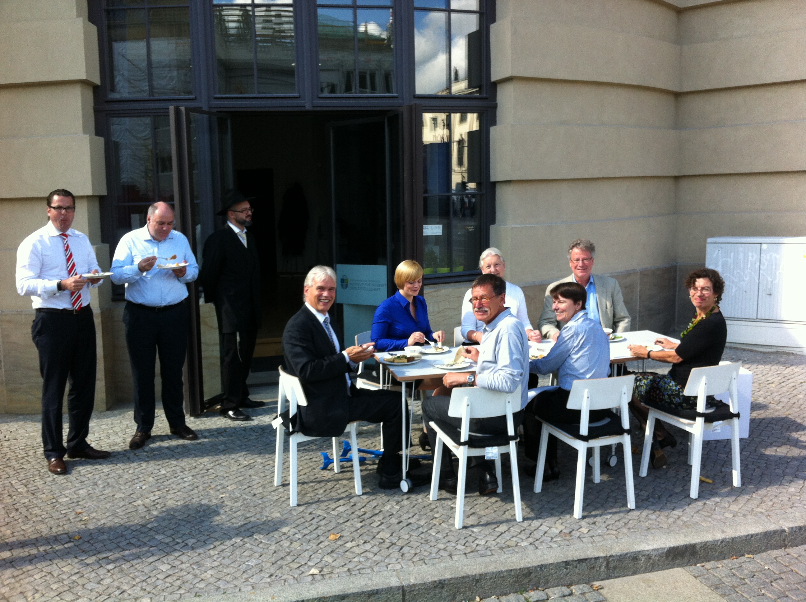 HIIG Front Entrance | William H. Dutton